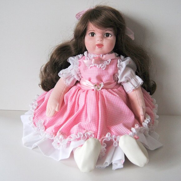 Toys | Robin Woods 1988 Cloth Doll Hand Painted Face Brown Hair And ...